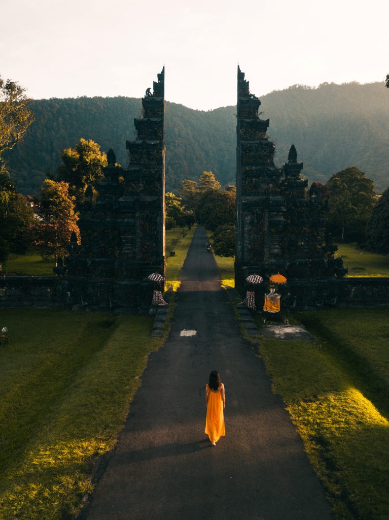 Ragam Contoh Teks Cerita Liburan dalam Bahasa Inggris | www.xamux.com